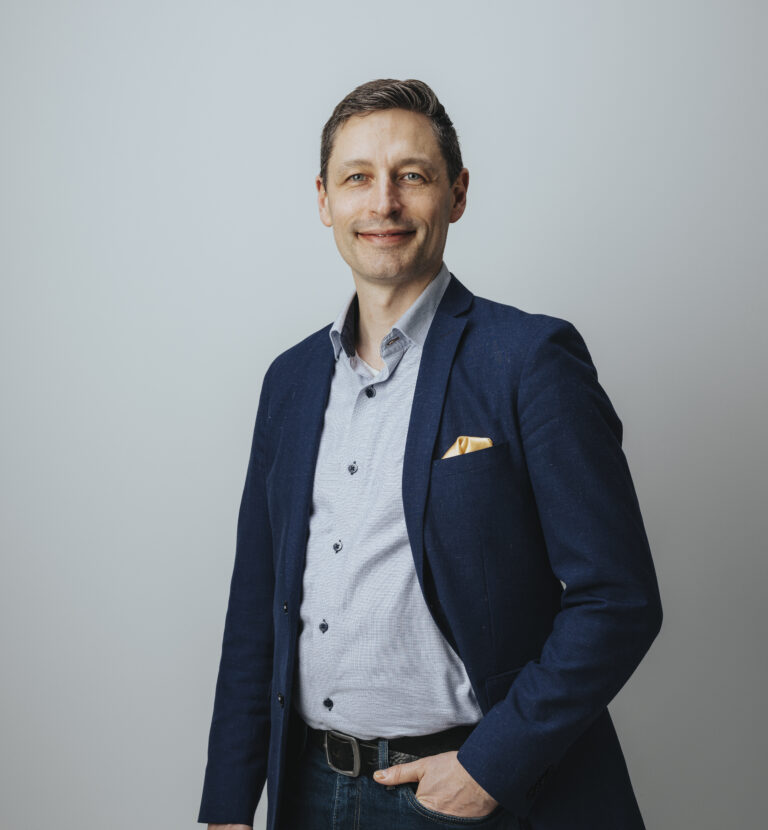 Contact us! - Genero